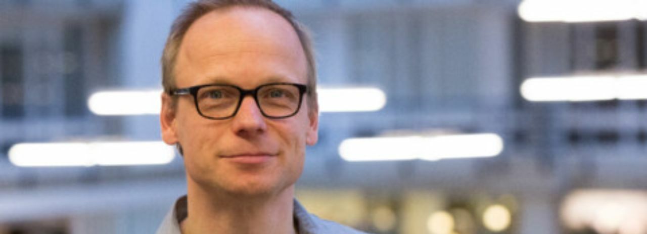 Dr. Brugmans doet onderzoek naar een nieuwe behandelingswijze van ...