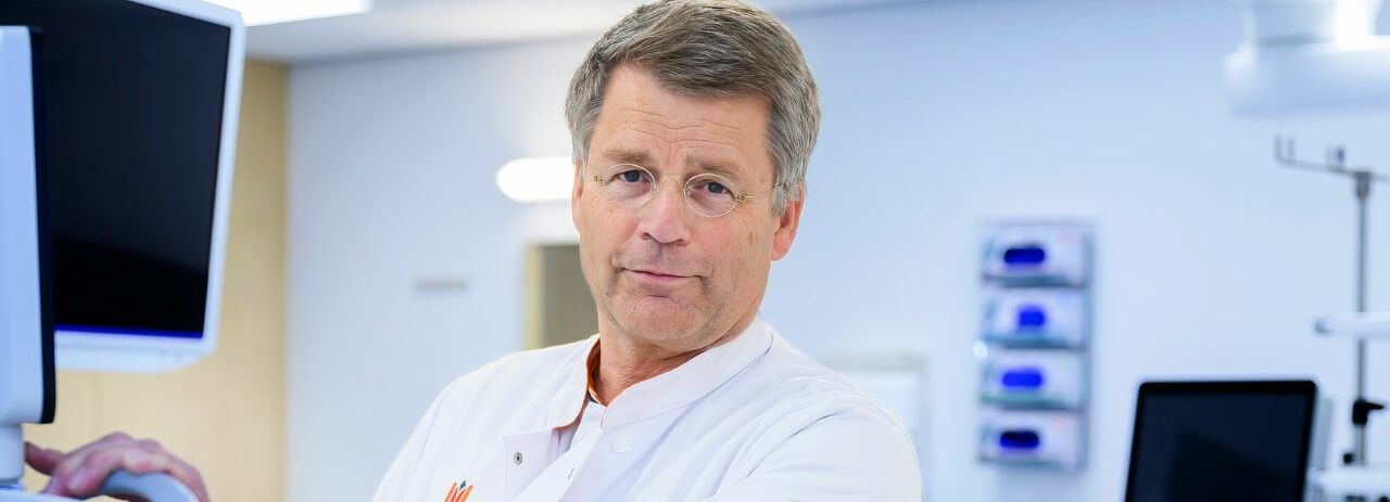 Prof. dr. Ponsioen over poeptransplantatie voor colitis ulcerosa | MDL ...